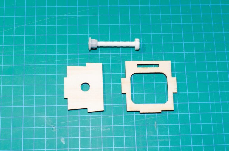 How to build AVIS - RC Glider Plank Flying Wing - AviPlans